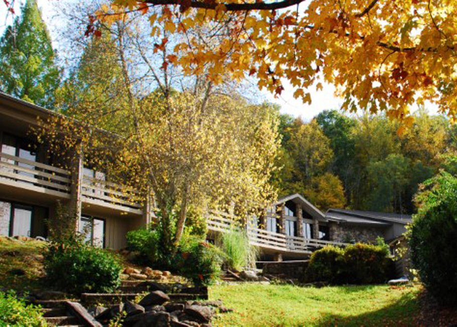 Fontana Lake: A Blue Ridge Oasis – Quimby's Cruising Guide